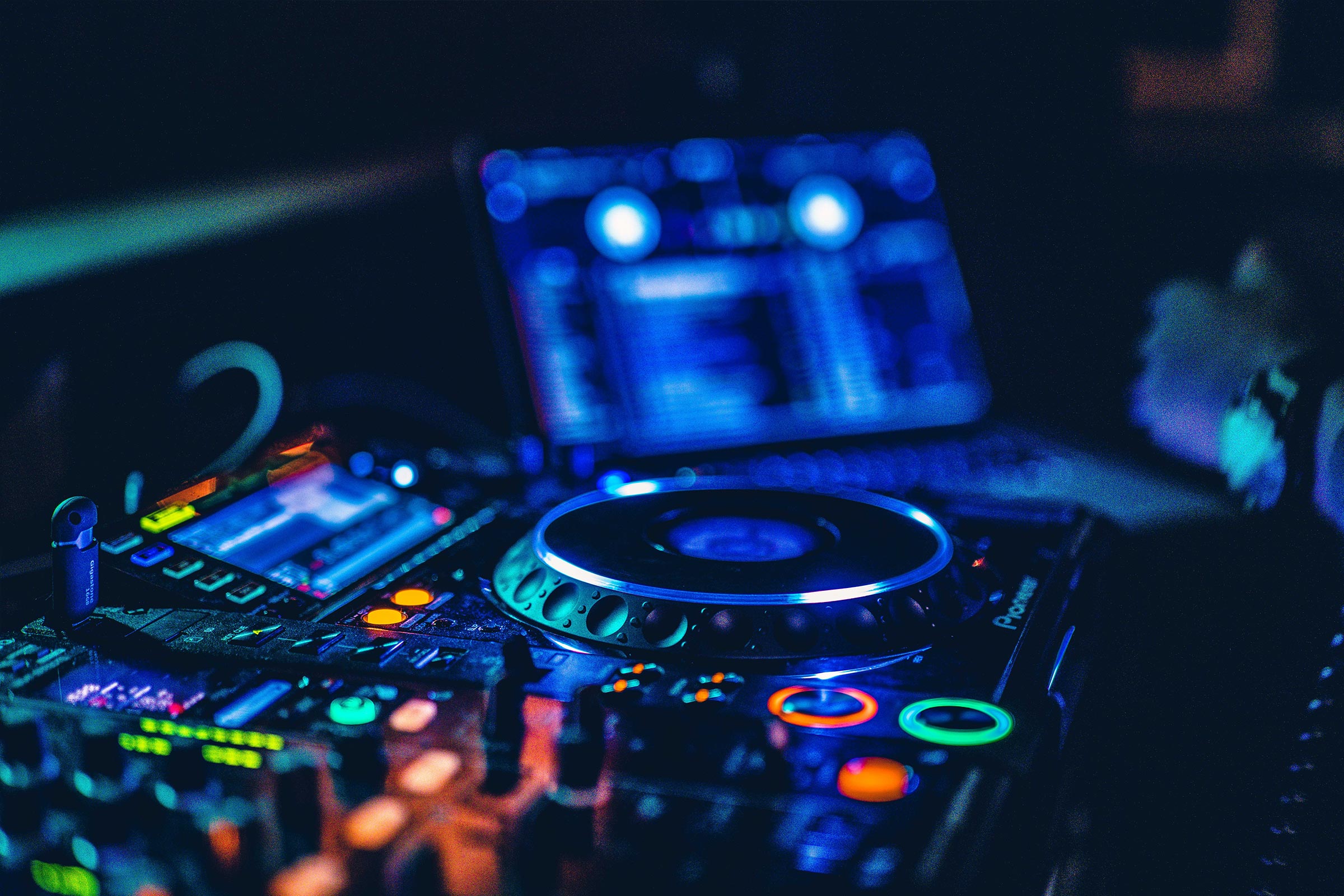 Neuer Mixcloud Mix – DJ Dubbes